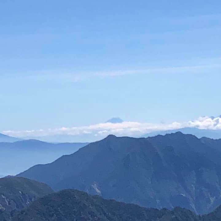 雄山立山の写真2019年9月立山の頂上から富士山が見えるのです トリップノート
