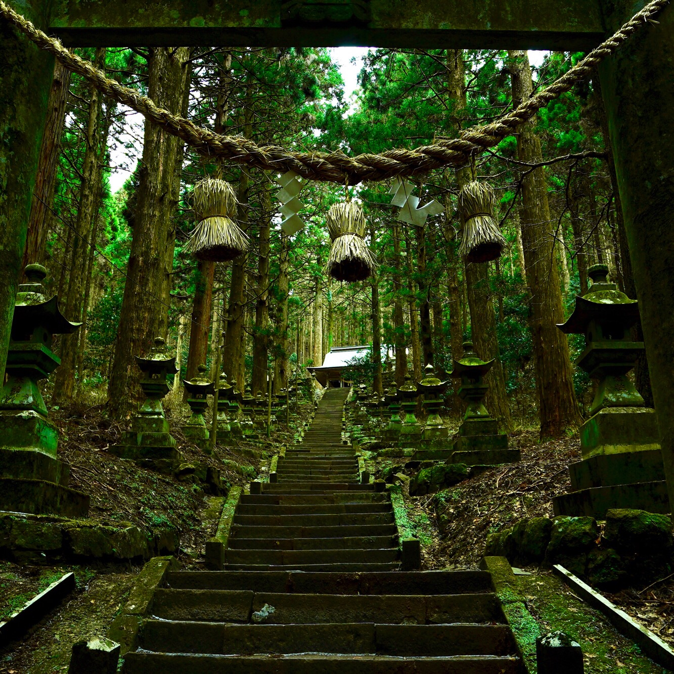 上色見熊野座神社の写真 2018 12 熊本県上色見熊野座神社阿蘇山頂から トリップノート