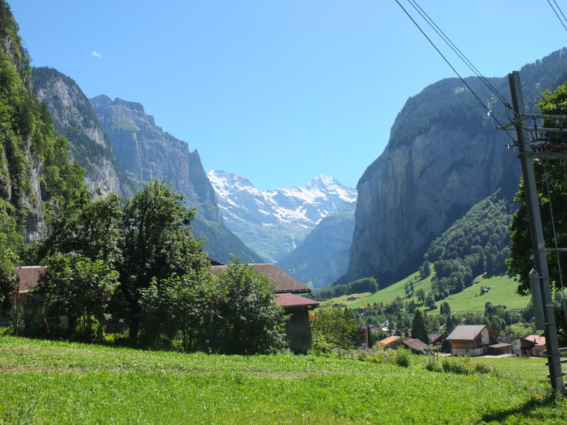 夏しか出会えない！スイス・絶景のアルプスと驚異の滝