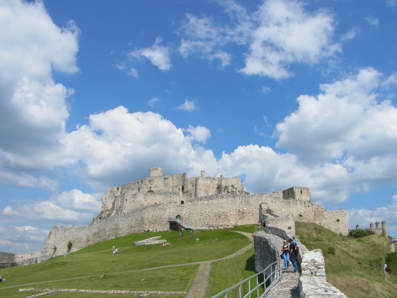 【スロバキア】天空の城！スピシュスキー城の楽しみ方